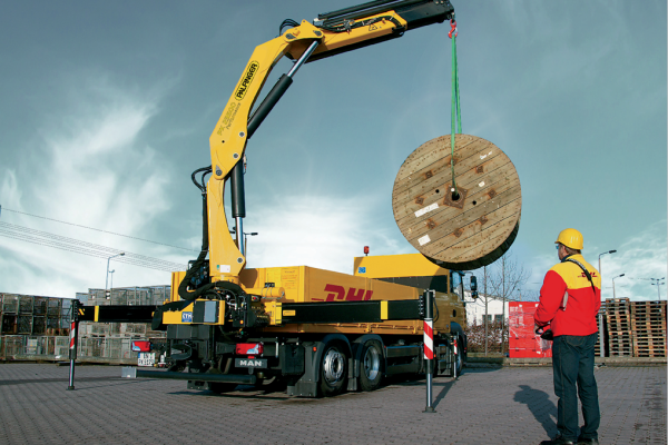 CẨU GẬP 10 TẤN PALFINGER PK 23500